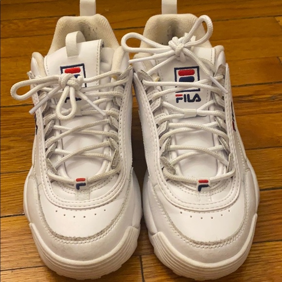 Fila | Shoes | White Fila Sneakers | Poshmark